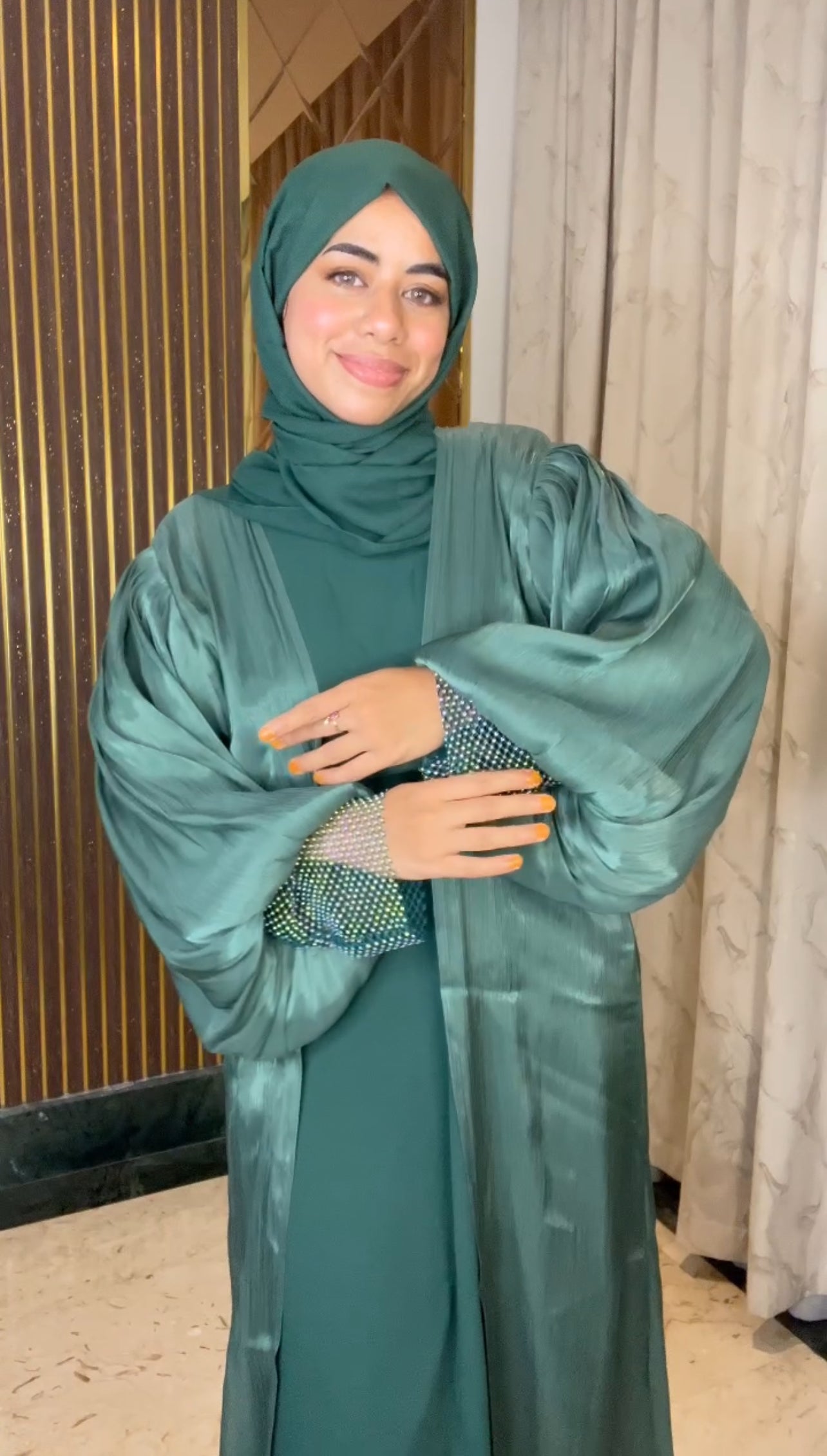 Starlight Abaya : Emerald 💚 – Arshiya's Creative Closet